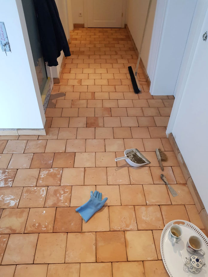 Laying and grouting: Fornace Calandrelli Handcrafted Cotto since 1752